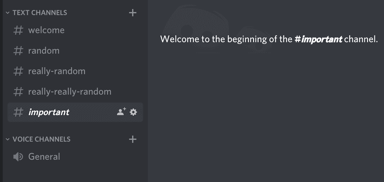How can I make bold text in Discord chat?